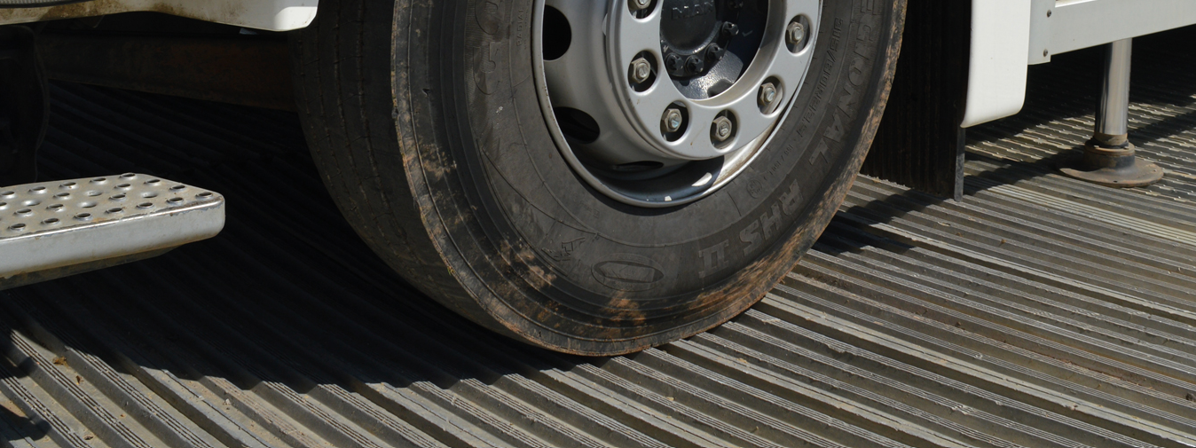 K Trakpanel - Heavy Duty Track Mats | Sunbelt Rentals