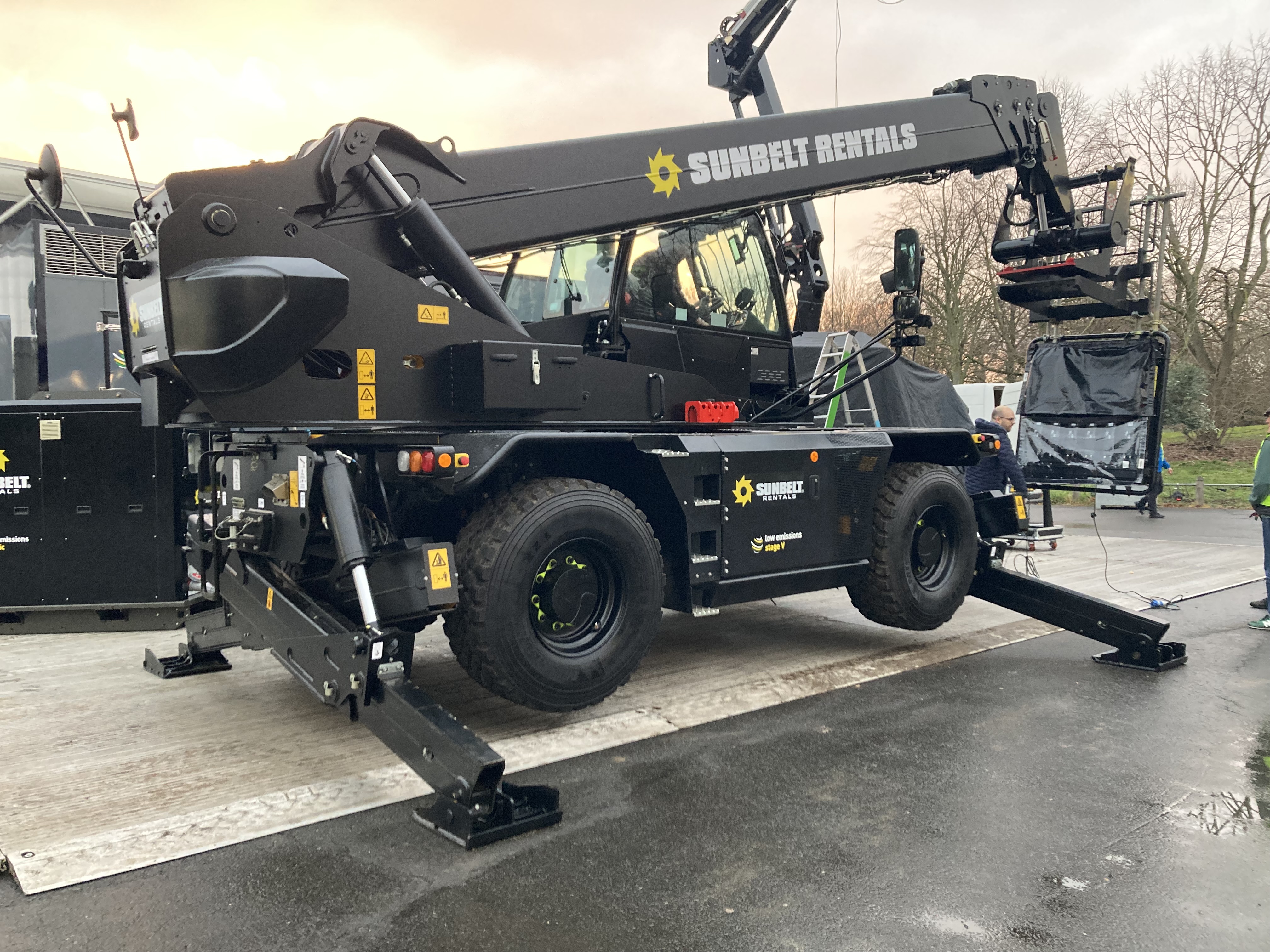 AITT Telehandler - J7 360 Variable Reach and Rotating Turret (over 9m ...